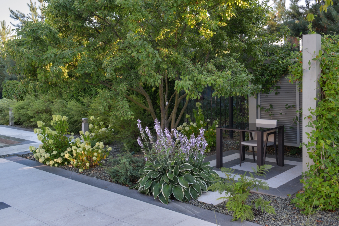 Garden "Shades of Green"